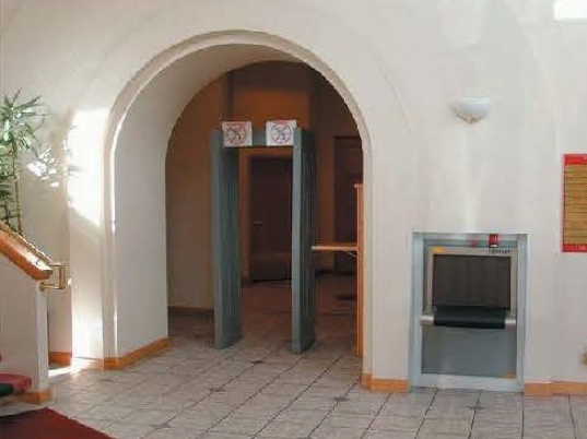 Creating a User-friendly Courthouse Lobby