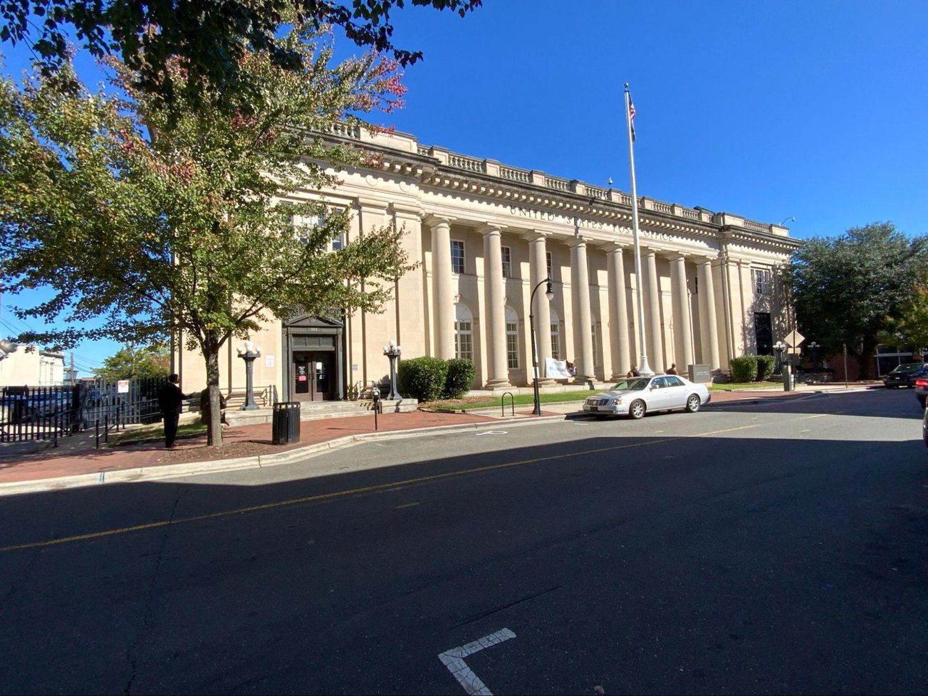 Improving Courthouse Security by Establishing Clear Boundaries